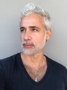 Silver Fox Style: A Guide to Men's Grey Hairstyles and Fashion - May Update