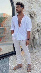 Timeless White Men's Outfits: Chic to Athleisure Style Guide