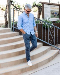Men Over 50 Fashion Guide: Trends, Casual & Business Style Tips