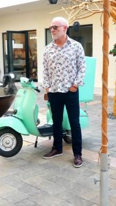 Men Over 40: Mastering Casual and Smart Styles - Fashion Trends 2024