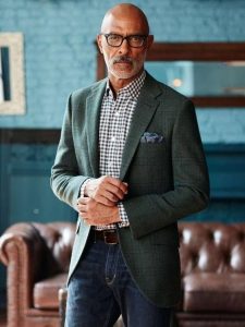 Men Over 50 Fashion Guide: Trends, Casual & Business Style Tips