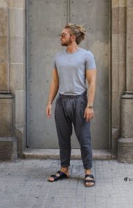 Men Over 40: Mastering Casual and Smart Styles - Fashion Trends 2024